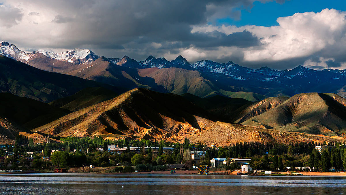 Cholpon-Ata: a quiet city on the north shore of Issyk-Kul lake